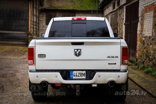 Balts Ram 1500 2016 Tallina, ar dzinēja tilpumu 3.00 L un nobraukumu 160 tūkst. km par 25500 €, foto 4 vietnē AUTOMOTO.COM.LV