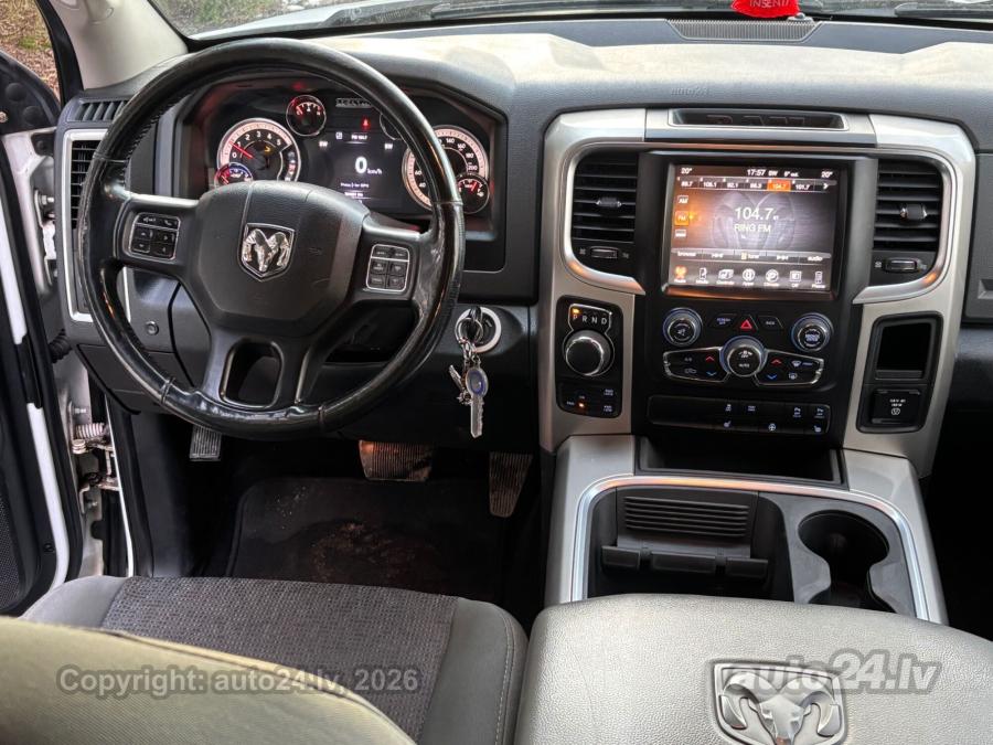 White Ram 1500 2016 in Tallinn, with an engine capacity of 3.00 L and mileage of 220 thousand km for 20000 €, photo 19 on AUTOMOTO.COM.LV