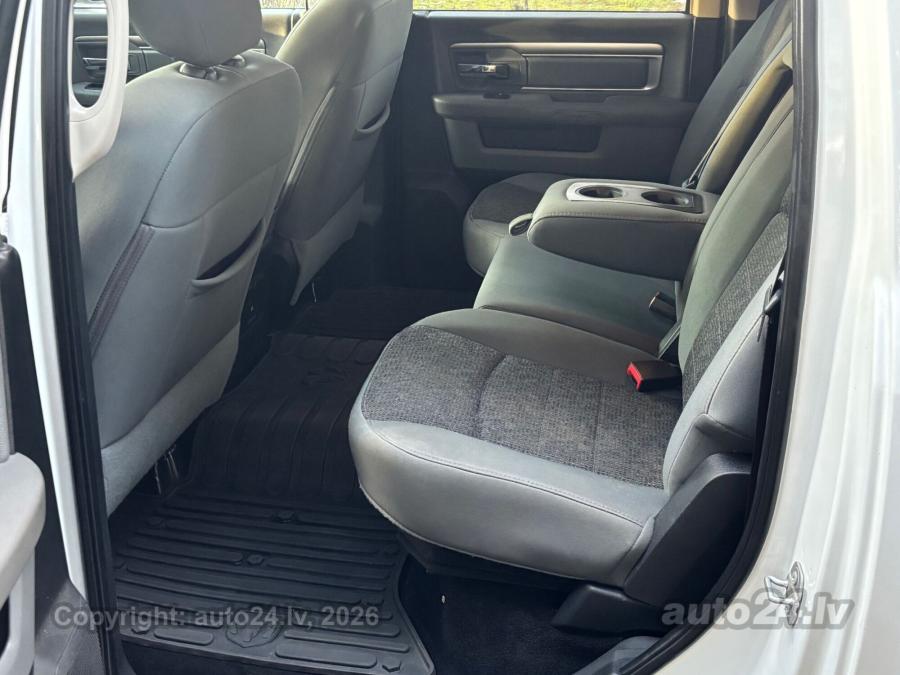 White Ram 1500 2016 in Tallinn, with an engine capacity of 3.00 L and mileage of 220 thousand km for 20000 €, photo 21 on AUTOMOTO.COM.LV