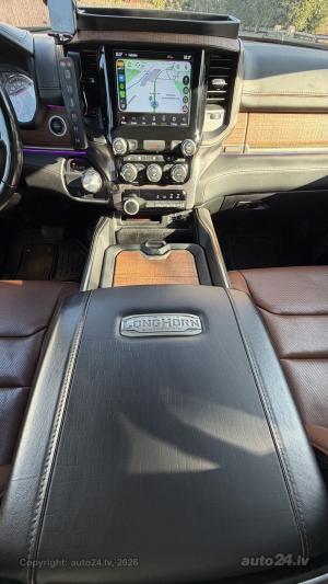 Balts Ram 1500 2020 Jelgava, ar dzinēja tilpumu 3.60 L un nobraukumu 165 tūkst. km par 48888 €, foto 18 vietnē AUTOMOTO.COM.LV