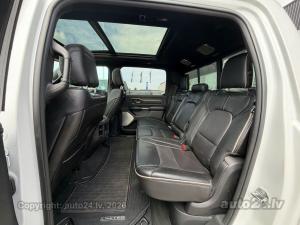 White Ram 1500 2020 in Tallinn, with an engine capacity of 5.70 L and mileage of 253 thousand km for 37900 €, photo 16 on AUTOMOTO.COM.LV