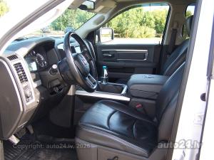 Белый Ram 1500 2020 в Таллин, объемом двигателя 5.70 л и пробегом 160 тыс. км за 38000 €, фото 13 на AUTOMOTO.COM.LV