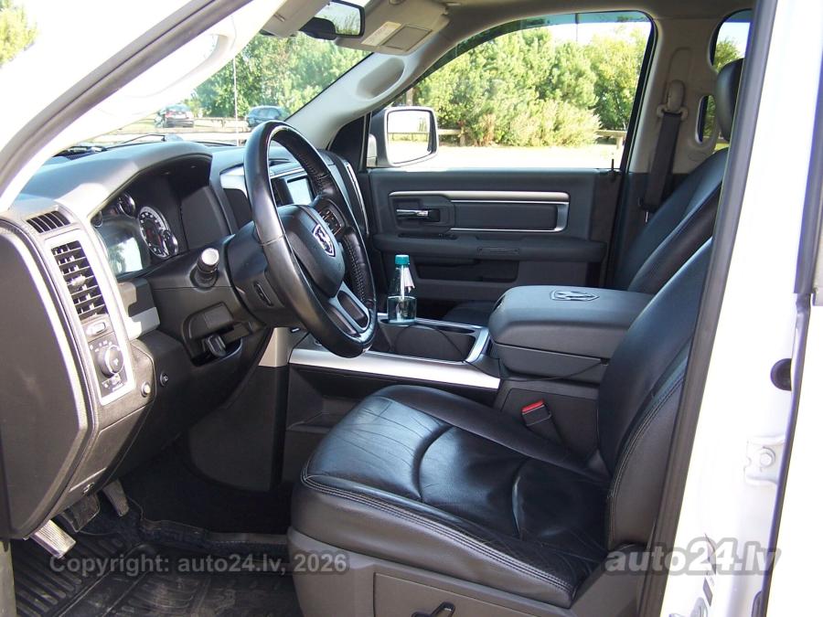 Белый Ram 1500 2020 в Таллин, объемом двигателя 5.70 л и пробегом 160 тыс. км за 38000 €, фото 13 на AUTOMOTO.COM.LV