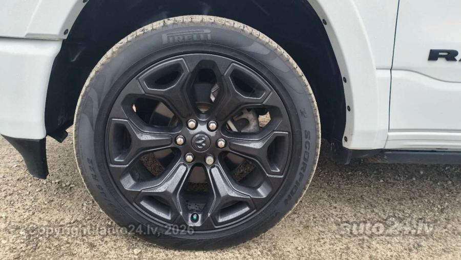 Balts Ram 1500 2022 Tallina, ar dzinēja tilpumu 5.70 L un nobraukumu 82 tūkst. km par 55900 €, foto 7 vietnē AUTOMOTO.COM.LV
