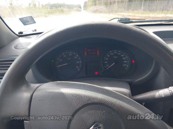 Pelēks Renault 11 2006 Rapla, ar dzinēja tilpumu 1.10 L un nobraukumu 105 tūkst. km par 999 €, foto 8 vietnē AUTOMOTO.COM.LV