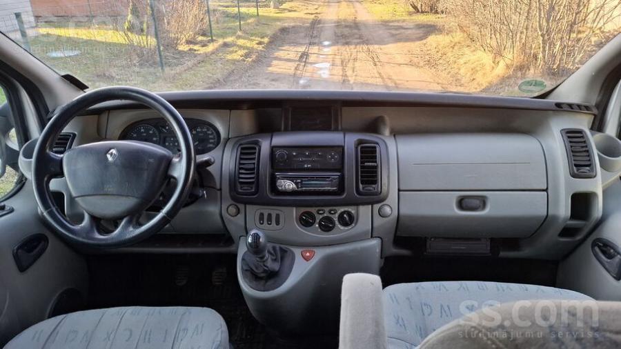 Grey Renault 14 2005 in Saldus, with an engine capacity of 2.50 L and mileage of 404 thousand km for 4000 €, photo 9 on AUTOMOTO.COM.LV