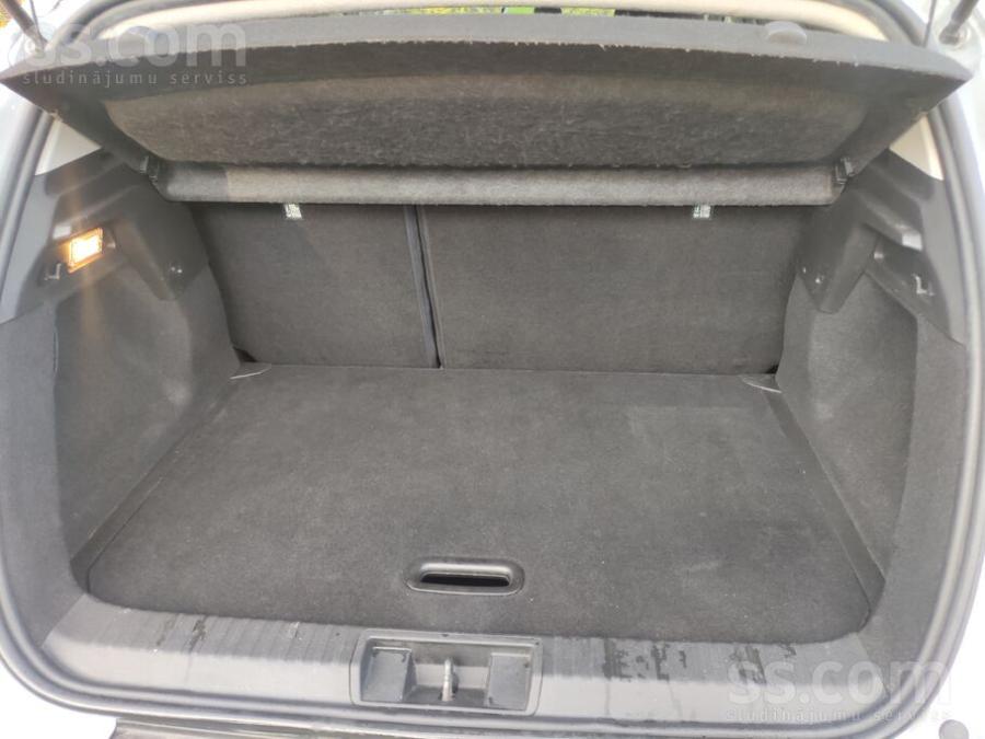 Renault 17 2021 in Riga, with an engine capacity of 1.00 L and mileage of 113 thousand km for 10900 €, photo 10 on AUTOMOTO.COM.LV