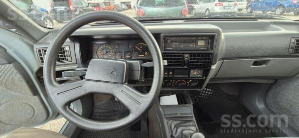 Рено 19 1989 в Рига на AUTOMOTO.COM.LV Синий Рено 19 1989 в Рига, объемом двигателя 1.40 л и пробегом 181 тыс. км за 700 €, фото 9 на AUTOMOTO.COM.LV