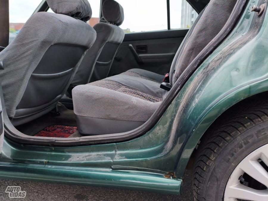 Renault 19 1993 in Vilnius, with an engine capacity of 1.70 L and mileage of 197 thousand km for 1000 €, photo 13 on AUTOMOTO.COM.LV