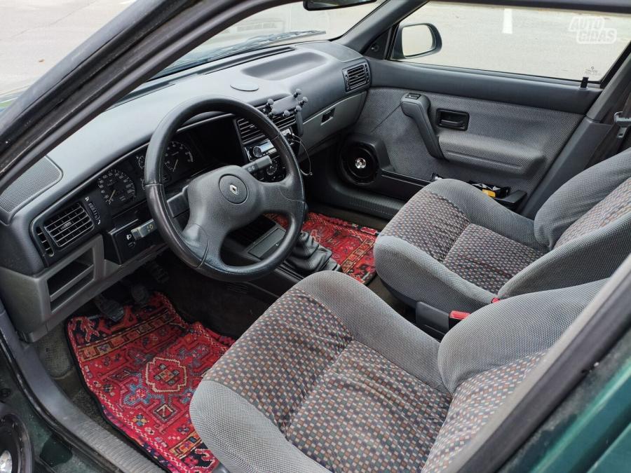 Renault 19 1993 in Vilnius, with an engine capacity of 1.70 L and mileage of 197 thousand km for 1000 €, photo 18 on AUTOMOTO.COM.LV
