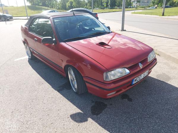 Red Renault 19 1993 in Vilnius, with an engine capacity of 1.80 L and mileage of 146 thousand km for 5000 €, photo 1 on AUTOMOTO.COM.LV