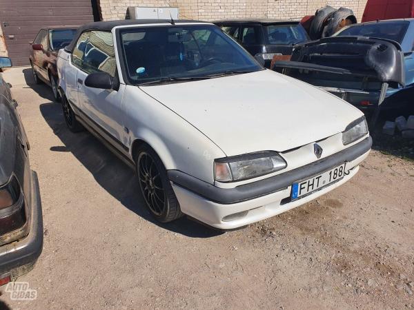 Balts Renault 19 1994 Kauņa, ar dzinēja tilpumu 1.80 L un nobraukumu 200 tūkst. km par 2000 €, foto 2 vietnē AUTOMOTO.COM.LV