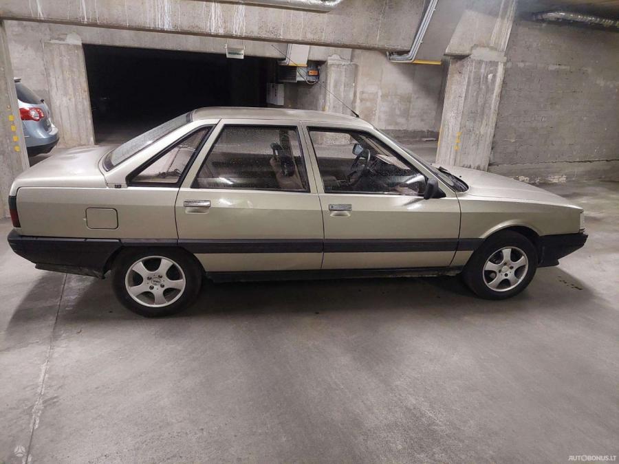Renault 21 1988 in Kaunas, with an engine capacity of 0.00 L and mileage of 181 thousand km for 2600 €, photo 5 on AUTOMOTO.COM.LV
