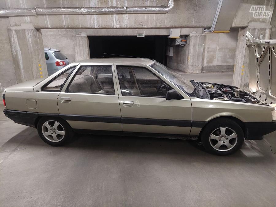 Renault 21 1988 Kauņa, ar dzinēja tilpumu 1.70 L un nobraukumu 182 tūkst. km par 1900 €, foto 7 vietnē AUTOMOTO.COM.LV