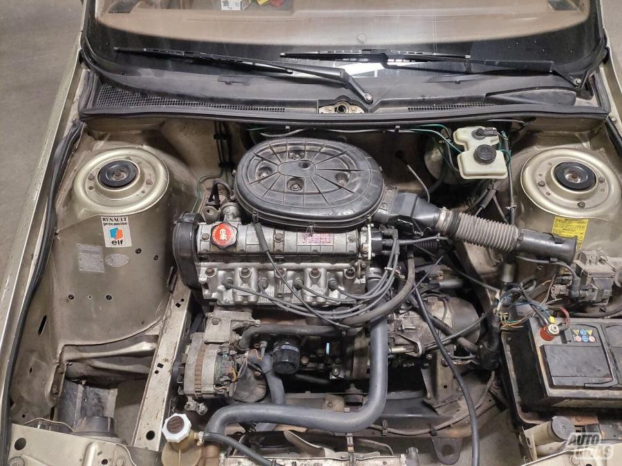 Renault 21 1988 Kauņa, ar dzinēja tilpumu 1.70 L un nobraukumu 182 tūkst. km par 1900 €, foto 11 vietnē AUTOMOTO.COM.LV