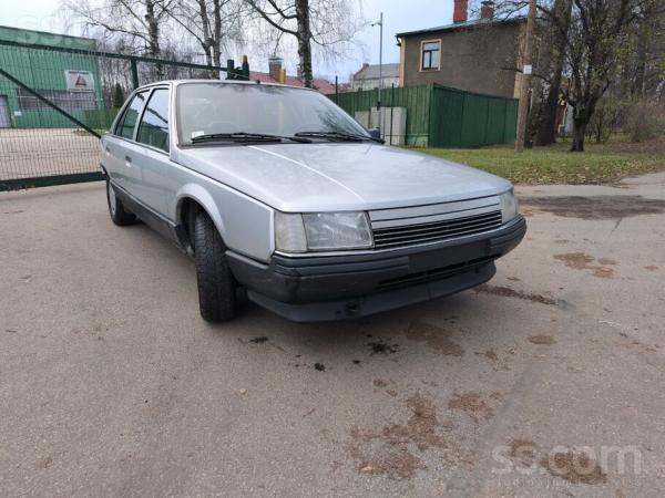 Pelēks Renault 25 1986 Rīga, ar dzinēja tilpumu 2.00 L un nobraukumu 179 tūkst. km par 4500 €, foto 2 vietnē AUTOMOTO.COM.LV