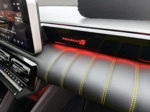 Черный Рено 5 E-Tech 2024 в Каунас, объемом двигателя 0.00 л и пробегом 14 тыс. км за 16999 €, фото 15 на AUTOMOTO.COM.LV
