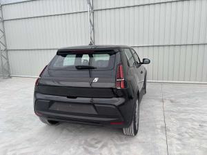 Melns Renault 5 E-Tech 2025 Kauņa, ar dzinēja tilpumu 0.00 L un nobraukumu 13 tūkst. km par 14650 €, foto 6 vietnē AUTOMOTO.COM.LV