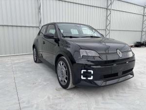 Melns Renault 5 E-Tech 2025 Kauņa, ar dzinēja tilpumu 0.00 L un nobraukumu 13 tūkst. km par 14650 €, foto 10 vietnē AUTOMOTO.COM.LV