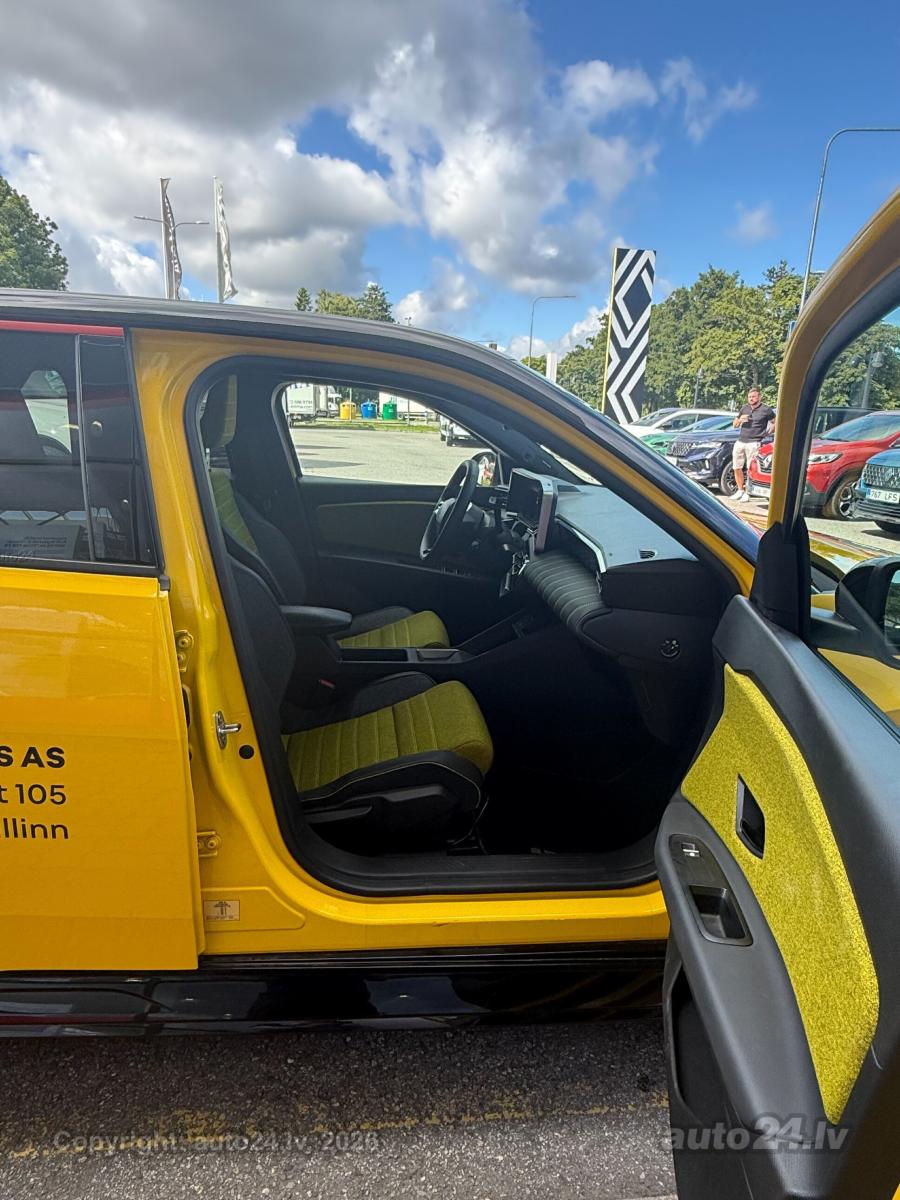 Renault 5 E-Tech 2025 in Tallinn, with an engine capacity of 0.00 L and mileage of 9 thousand km for 31490 €, photo 11 on AUTOMOTO.COM.LV