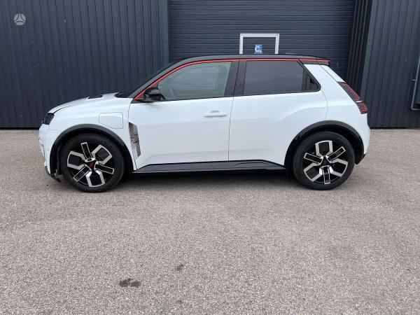 Balts Renault 5 E-Tech 2025 Alīta, ar dzinēja tilpumu 0.00 L un nobraukumu 10 tūkst. km par 13700 €, foto 3 vietnē AUTOMOTO.COM.LV