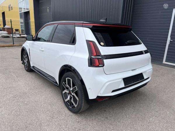 Balts Renault 5 E-Tech 2025 Alīta, ar dzinēja tilpumu 0.00 L un nobraukumu 10 tūkst. km par 13700 €, foto 5 vietnē AUTOMOTO.COM.LV
