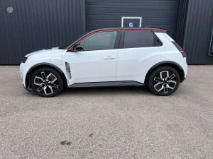 Balts Renault 5 E-Tech 2025 Alīta, ar dzinēja tilpumu 0.00 L un nobraukumu 10 tūkst. km par 13700 €, foto 4 vietnē AUTOMOTO.COM.LV