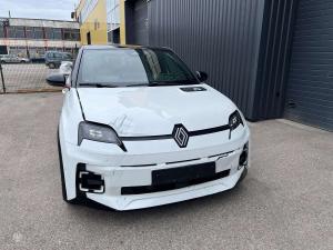 Balts Renault 5 E-Tech 2025 Alīta, ar dzinēja tilpumu 0.00 L un nobraukumu 10 tūkst. km par 13700 €, foto 13 vietnē AUTOMOTO.COM.LV