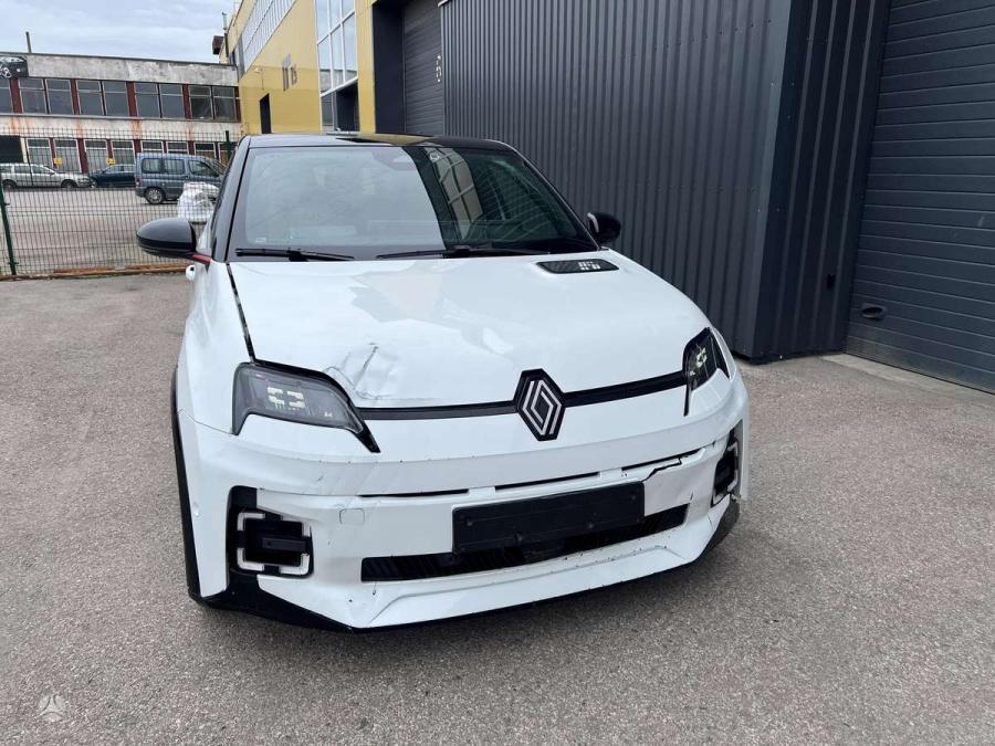 Balts Renault 5 E-Tech 2025 Alīta, ar dzinēja tilpumu 0.00 L un nobraukumu 10 tūkst. km par 13700 €, foto 13 vietnē AUTOMOTO.COM.LV