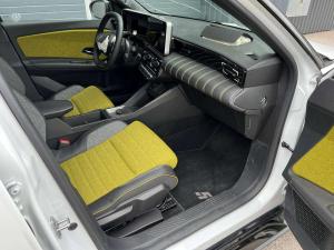 Balts Renault 5 E-Tech 2025 Alīta, ar dzinēja tilpumu 0.00 L un nobraukumu 10 tūkst. km par 13700 €, foto 20 vietnē AUTOMOTO.COM.LV