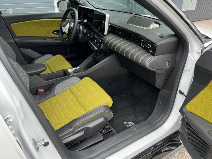 Balts Renault 5 E-Tech 2025 Alīta, ar dzinēja tilpumu 0.00 L un nobraukumu 10 tūkst. km par 13700 €, foto 20 vietnē AUTOMOTO.COM.LV
