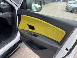 Balts Renault 5 E-Tech 2025 Alīta, ar dzinēja tilpumu 0.00 L un nobraukumu 10 tūkst. km par 13700 €, foto 21 vietnē AUTOMOTO.COM.LV