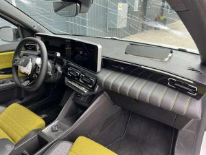 Balts Renault 5 E-Tech 2025 Alīta, ar dzinēja tilpumu 0.00 L un nobraukumu 10 tūkst. km par 13700 €, foto 22 vietnē AUTOMOTO.COM.LV