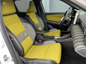 Balts Renault 5 E-Tech 2025 Alīta, ar dzinēja tilpumu 0.00 L un nobraukumu 10 tūkst. km par 13700 €, foto 23 vietnē AUTOMOTO.COM.LV