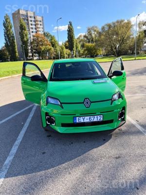 Green Renault 5 2026 in Riga, with an engine capacity of 0.00 L and mileage of 9 thousand km for 28500 €, photo 13 on AUTOMOTO.COM.LV