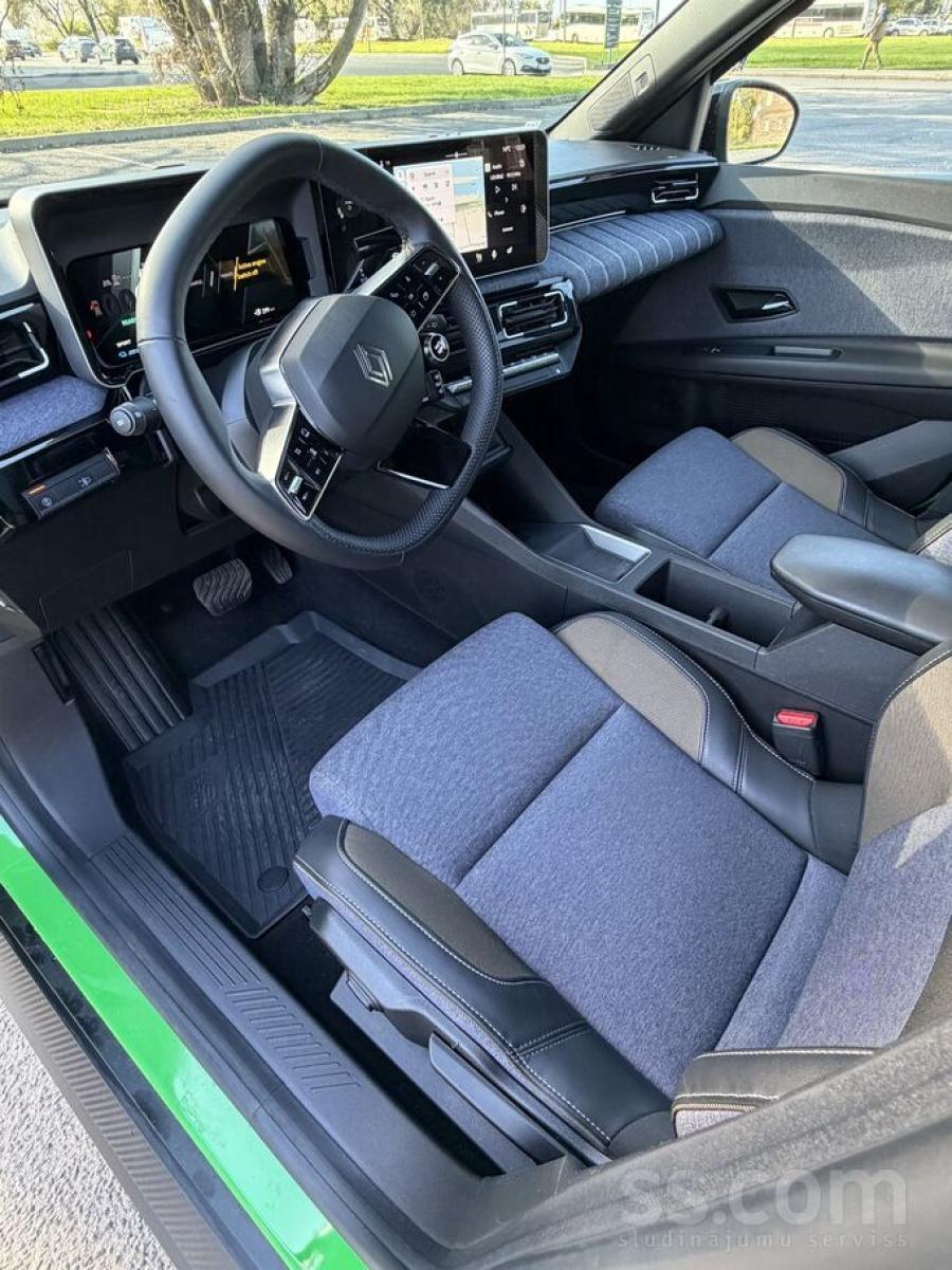 Green Renault 5 2026 in Riga, with an engine capacity of 0.00 L and mileage of 9 thousand km for 28500 €, photo 15 on AUTOMOTO.COM.LV