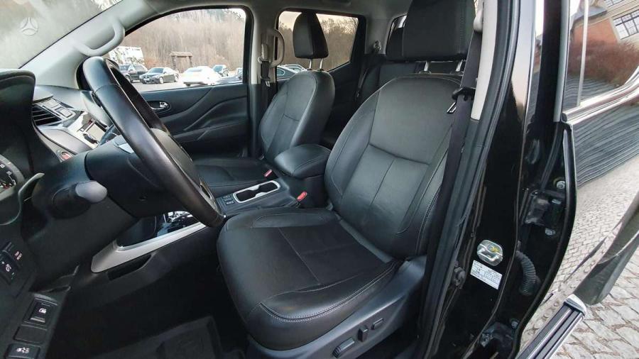 Black Renault Alaskan 2019 in Vilnius, with an engine capacity of 2.30 L and mileage of 244 thousand km for 16180 €, photo 11 on AUTOMOTO.COM.LV