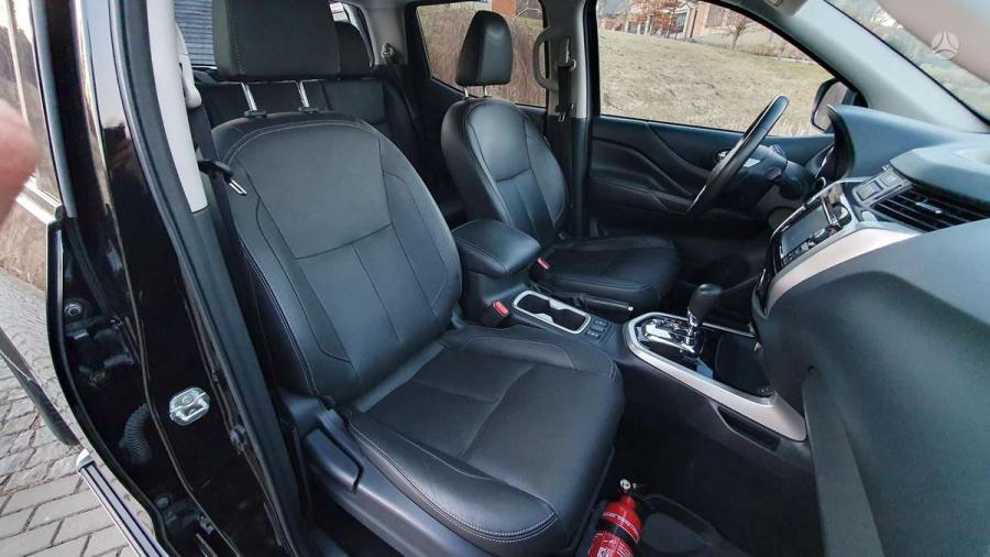 Black Renault Alaskan 2019 in Vilnius, with an engine capacity of 2.30 L and mileage of 244 thousand km for 16180 €, photo 15 on AUTOMOTO.COM.LV