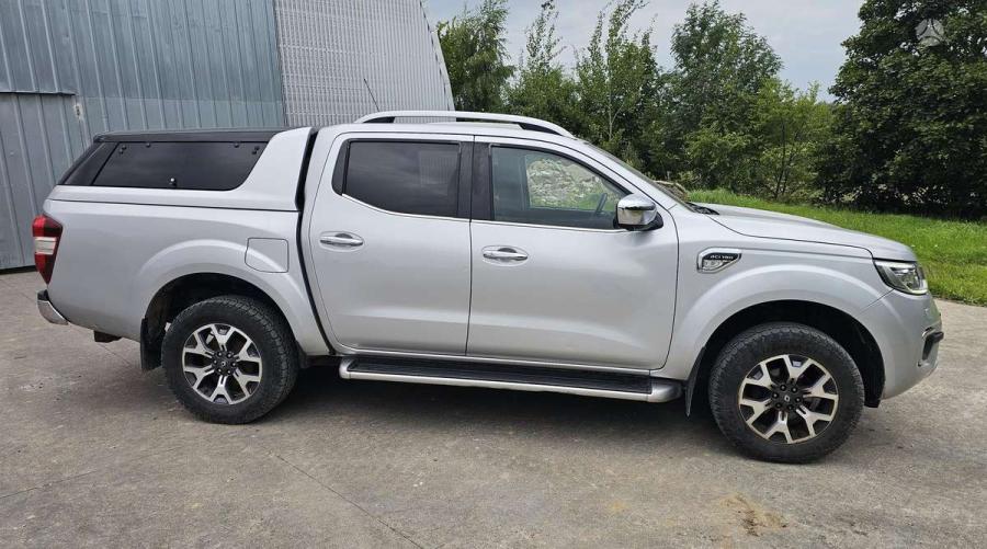Grey Renault Alaskan 2017 in Kelme, with an engine capacity of 2.30 L and mileage of 238 thousand km for 10800 €, photo 5 on AUTOMOTO.COM.LV