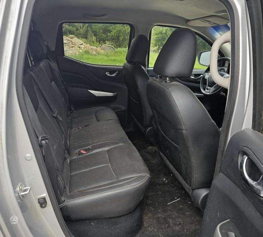 Grey Renault Alaskan 2017 in Kelme, with an engine capacity of 2.30 L and mileage of 238 thousand km for 10800 €, photo 16 on AUTOMOTO.COM.LV