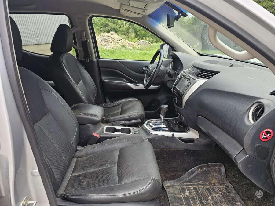 Grey Renault Alaskan 2017 in Kelme, with an engine capacity of 2.30 L and mileage of 238 thousand km for 10800 €, photo 17 on AUTOMOTO.COM.LV
