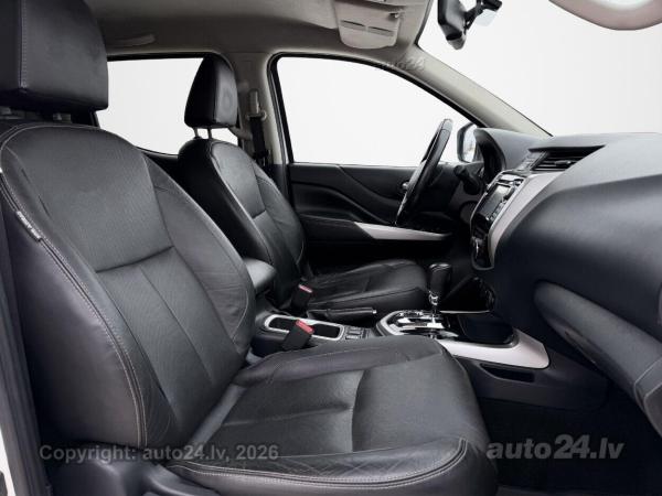 White Renault Alaskan 2018 in Parnu, with an engine capacity of 2.30 L and mileage of 218 thousand km for 15990 €, photo 11 on AUTOMOTO.COM.LV