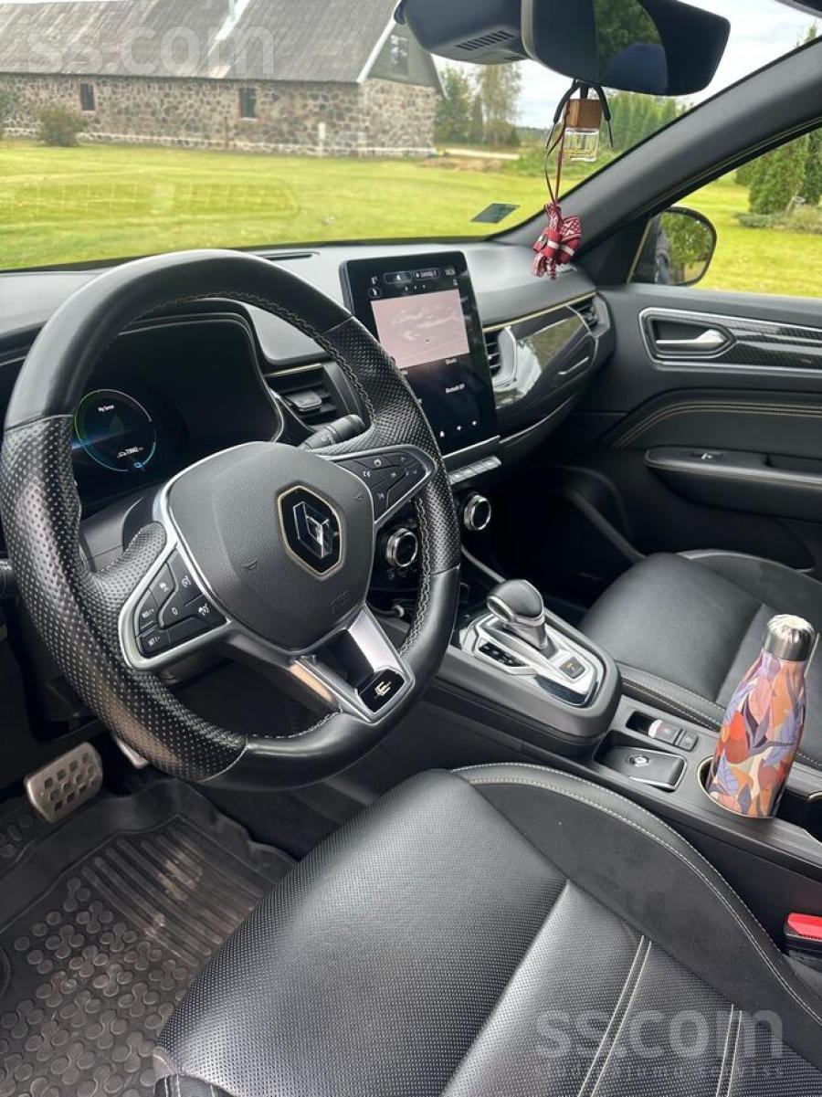 Black Renault Arkana 2022 in Valmiera, with an engine capacity of 1.60 L and mileage of 69 thousand km for 23000 €, photo 11 on AUTOMOTO.COM.LV