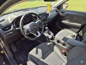 Black Renault Arkana 2021 in Taurage, with an engine capacity of 1.60 L and mileage of 227 thousand km for 11500 €, photo 11 on AUTOMOTO.COM.LV