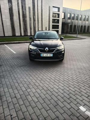 Black Renault Arkana 2021 in Taurage, with an engine capacity of 1.60 L and mileage of 164 thousand km for 13000 €, photo 4 on AUTOMOTO.COM.LV