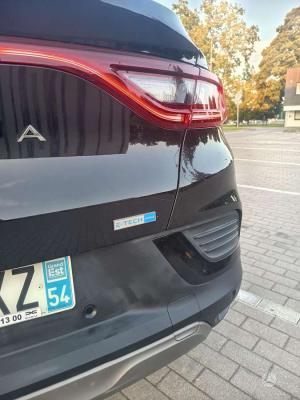 Black Renault Arkana 2021 in Taurage, with an engine capacity of 1.60 L and mileage of 164 thousand km for 13000 €, photo 10 on AUTOMOTO.COM.LV
