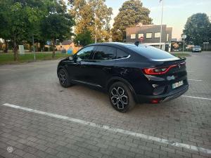 Black Renault Arkana 2021 in Taurage, with an engine capacity of 1.60 L and mileage of 164 thousand km for 13000 €, photo 11 on AUTOMOTO.COM.LV