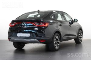 Melns Renault Arkana 2022 Rīga, ar dzinēja tilpumu 1.60 L un nobraukumu 72 tūkst. km par 17500 €, foto 3 vietnē AUTOMOTO.COM.LV