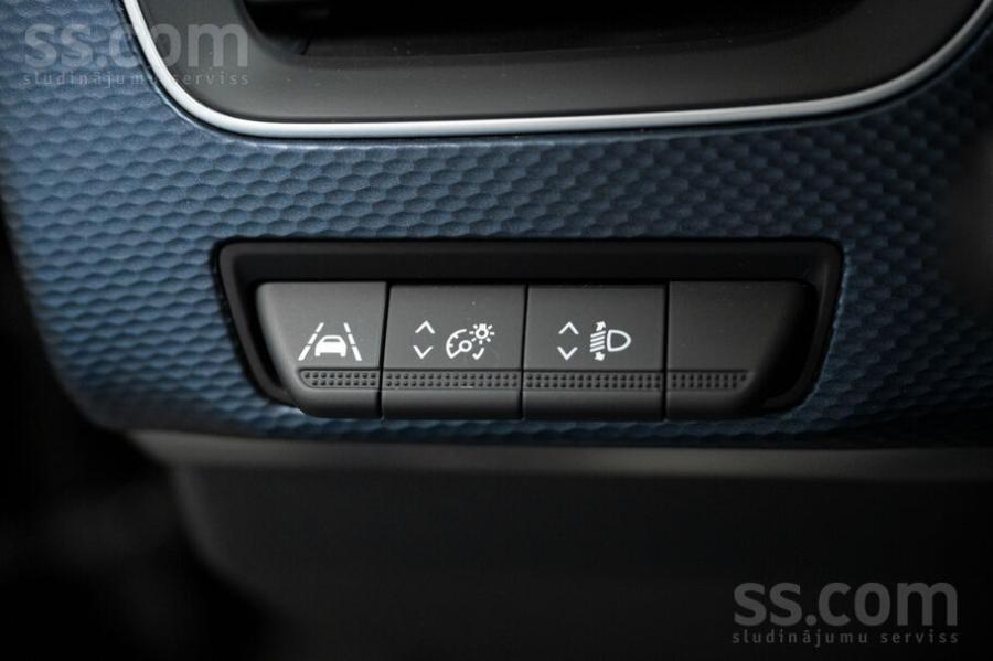 Melns Renault Arkana 2022 Rīga, ar dzinēja tilpumu 1.60 L un nobraukumu 72 tūkst. km par 17500 €, foto 17 vietnē AUTOMOTO.COM.LV