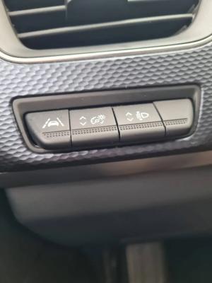 Melns Renault Arkana 2022 Jelgava, ar dzinēja tilpumu 1.60 L un nobraukumu 155 tūkst. km par 13490 €, foto 16 vietnē AUTOMOTO.COM.LV